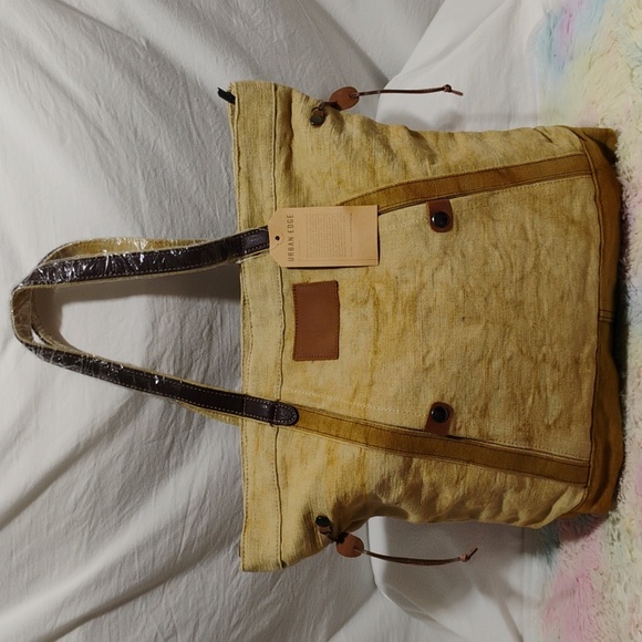 Canyon Outback | Bags | Nwt Canyon Outback Urban Edge Ashton Linen ...